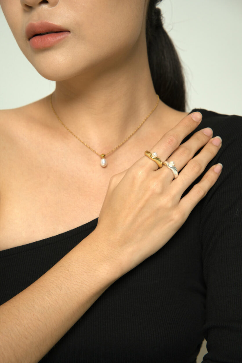 Wave Pearl Ring - AZLOFT